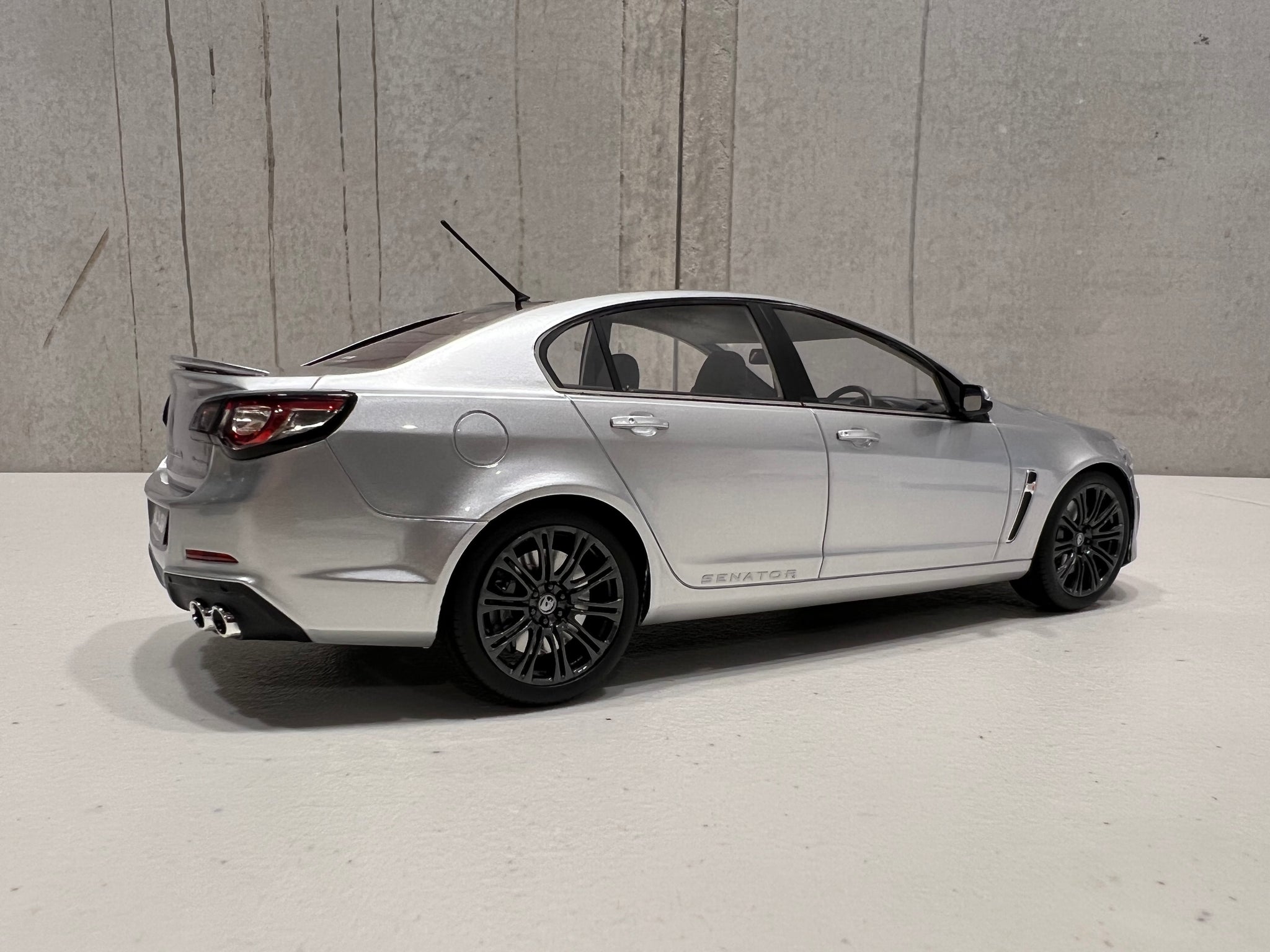 HSV Gen F Senator - Nitrate - 1:18 Model Car - BIANTE