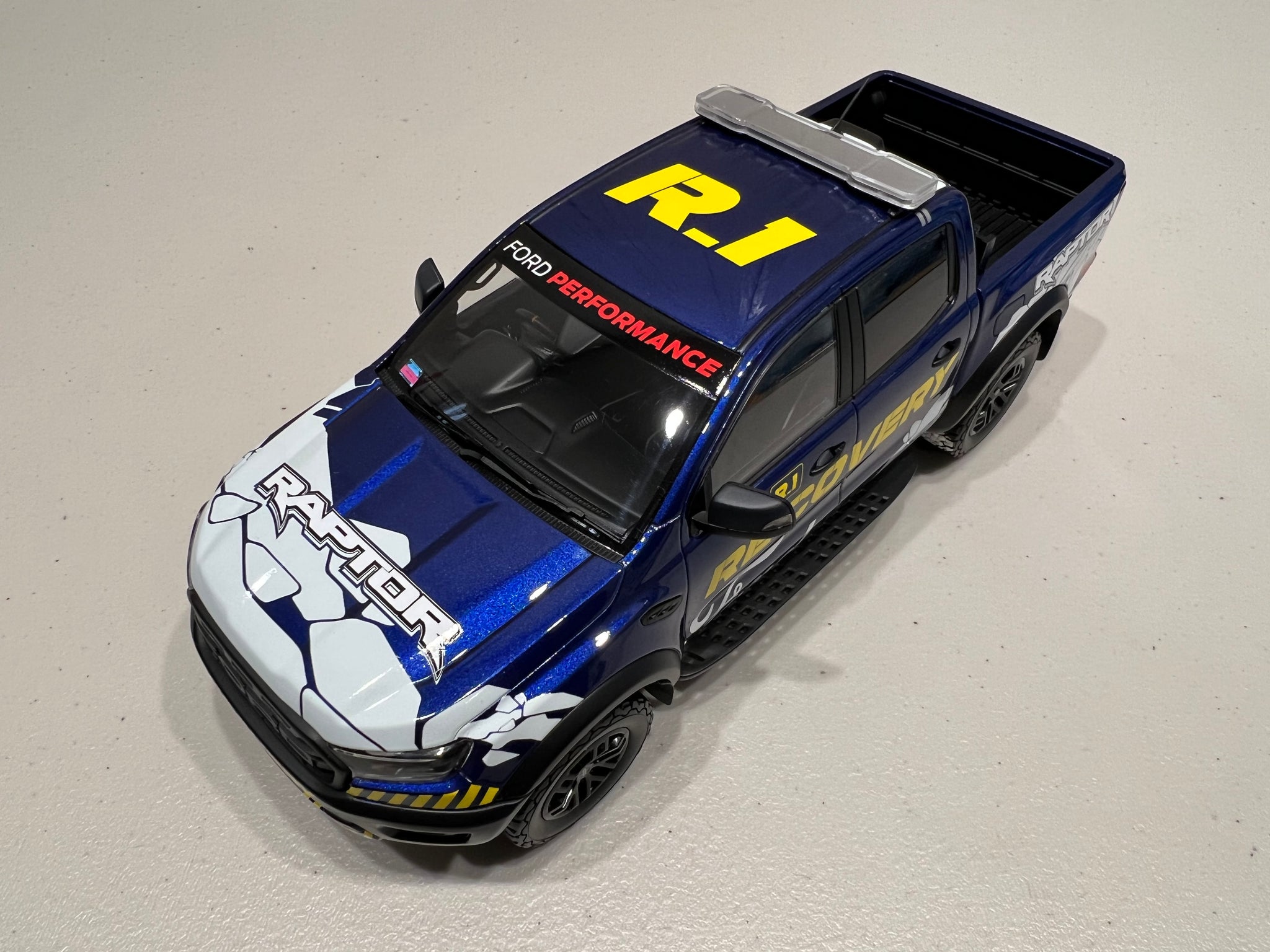 Ford Ranger Raptor - Supercars Recovery Vehicle 1:18 Resin Model - Aut ...