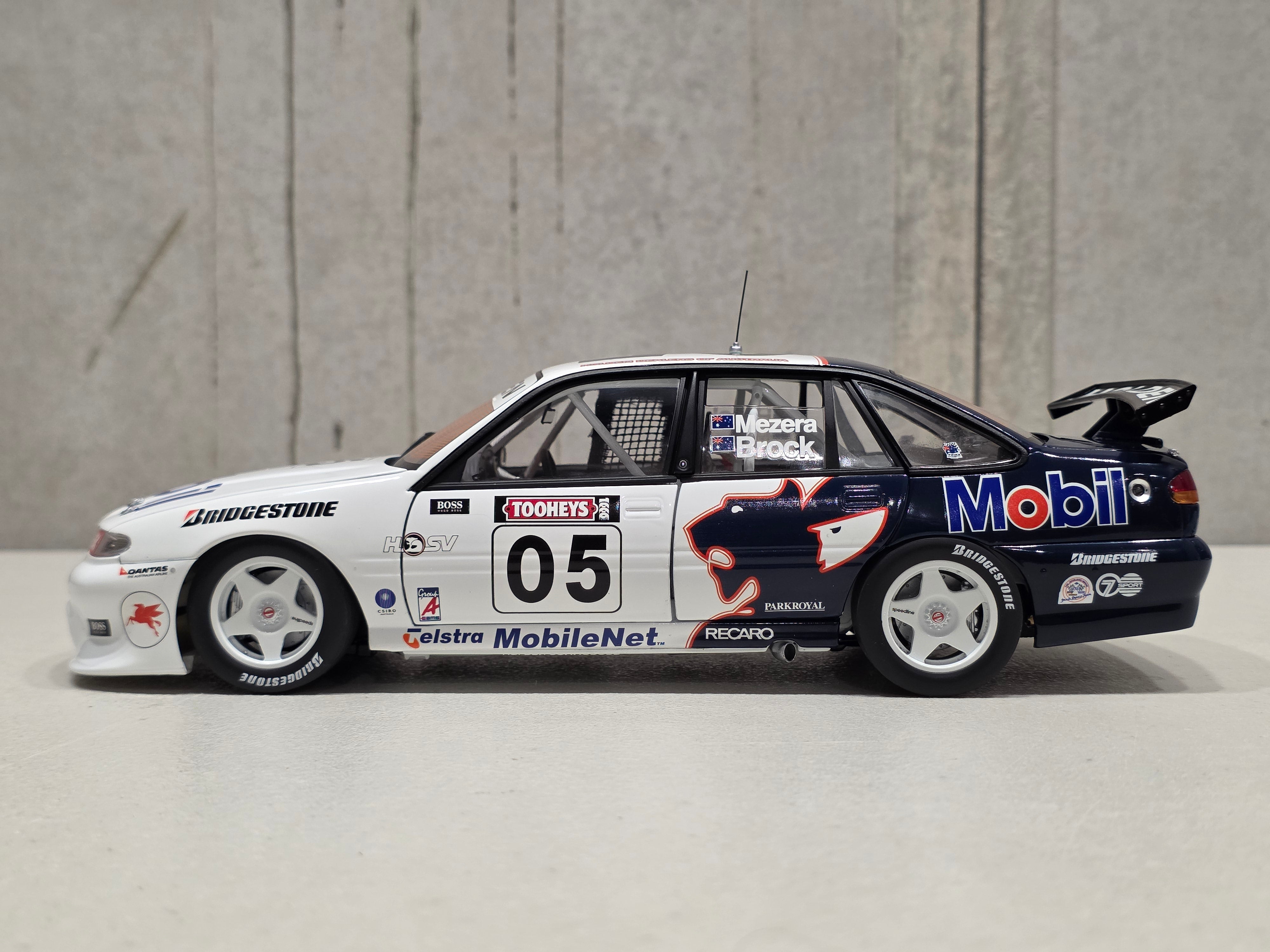 HOLDEN VR COMMODORE - 1995 BATHURST - BROCK MEZERA - 1:18 SCALE DIECAS