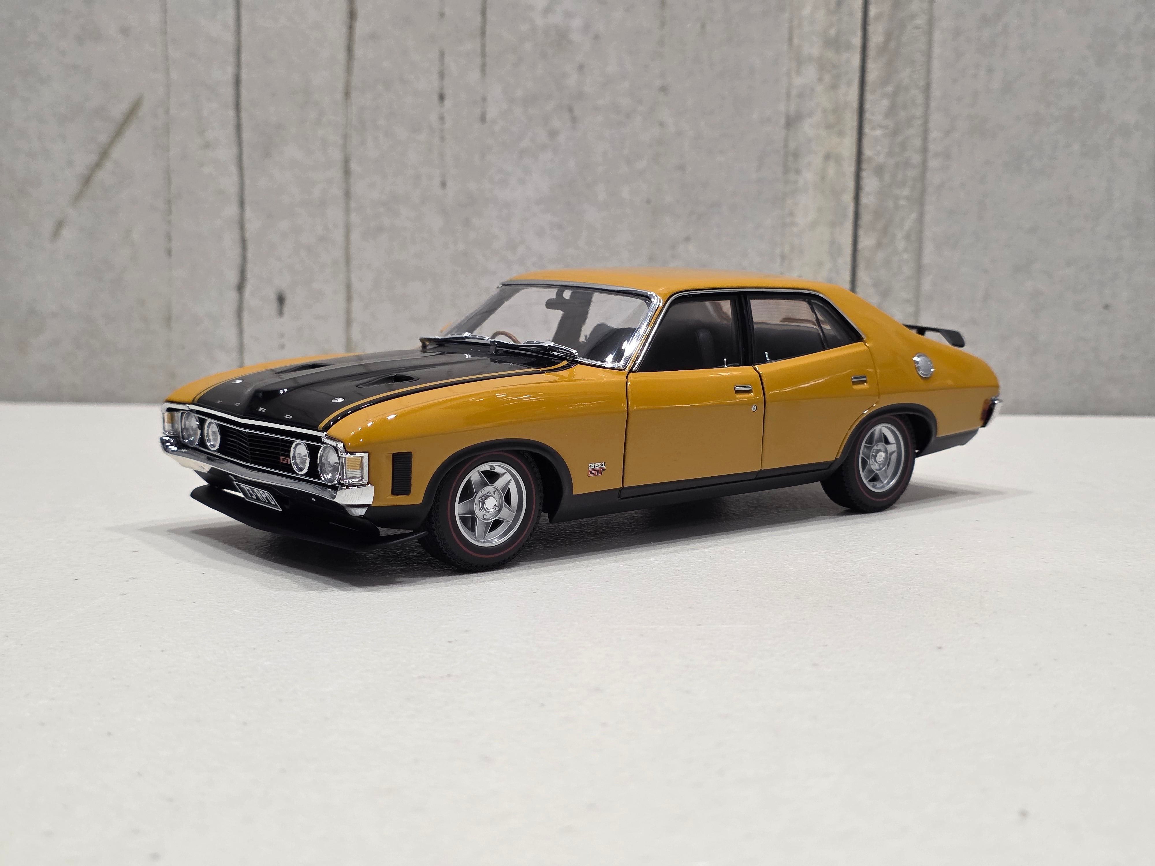 FORD XA FALCON RP083 SUMMER GOLD 1:18 DIECAST MODEL