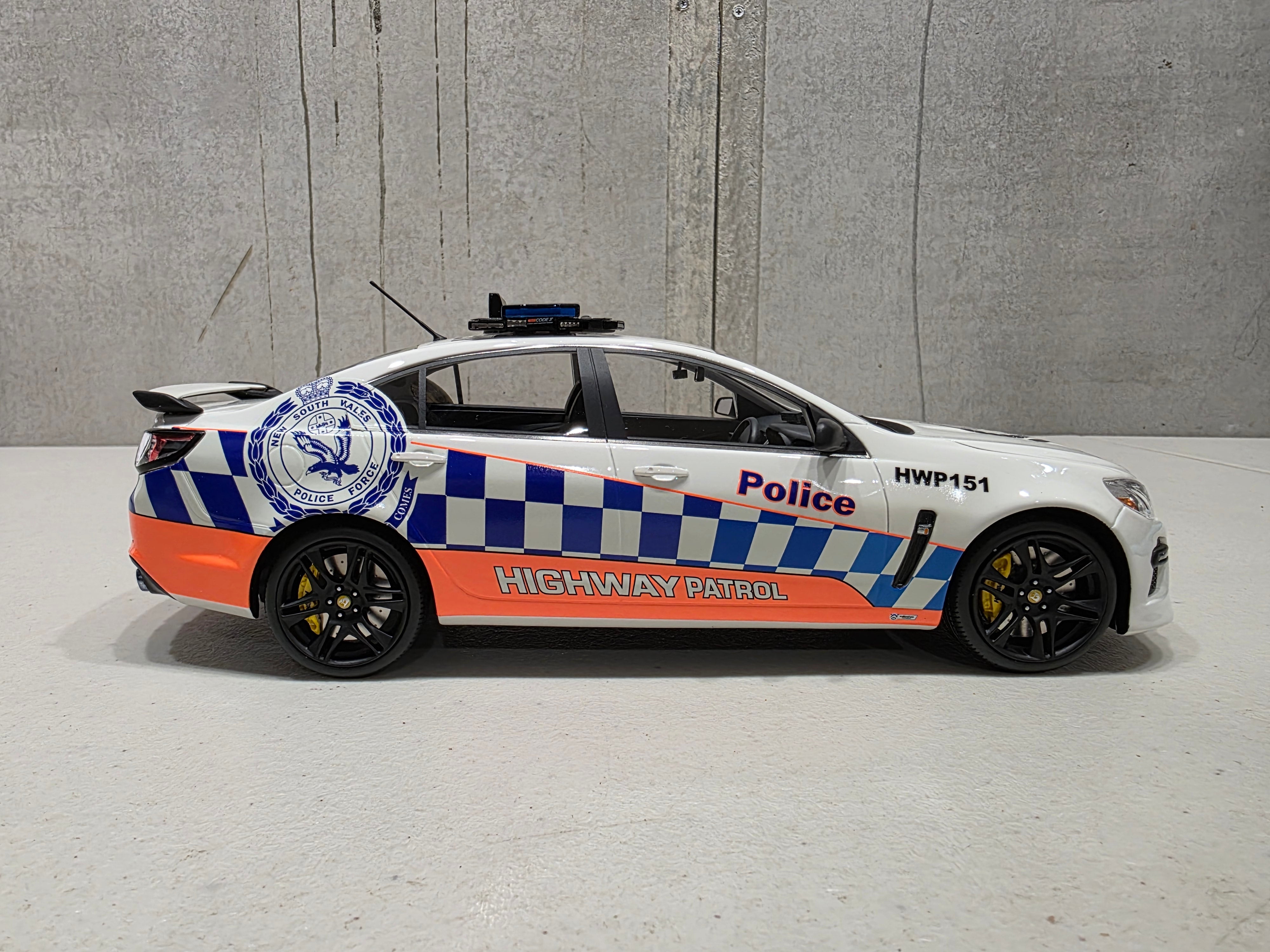 2013 VF HSV GEN-F GTS - NSW POLICE CAR - 1:18 SCALE MODEL - APEX REPLI ...