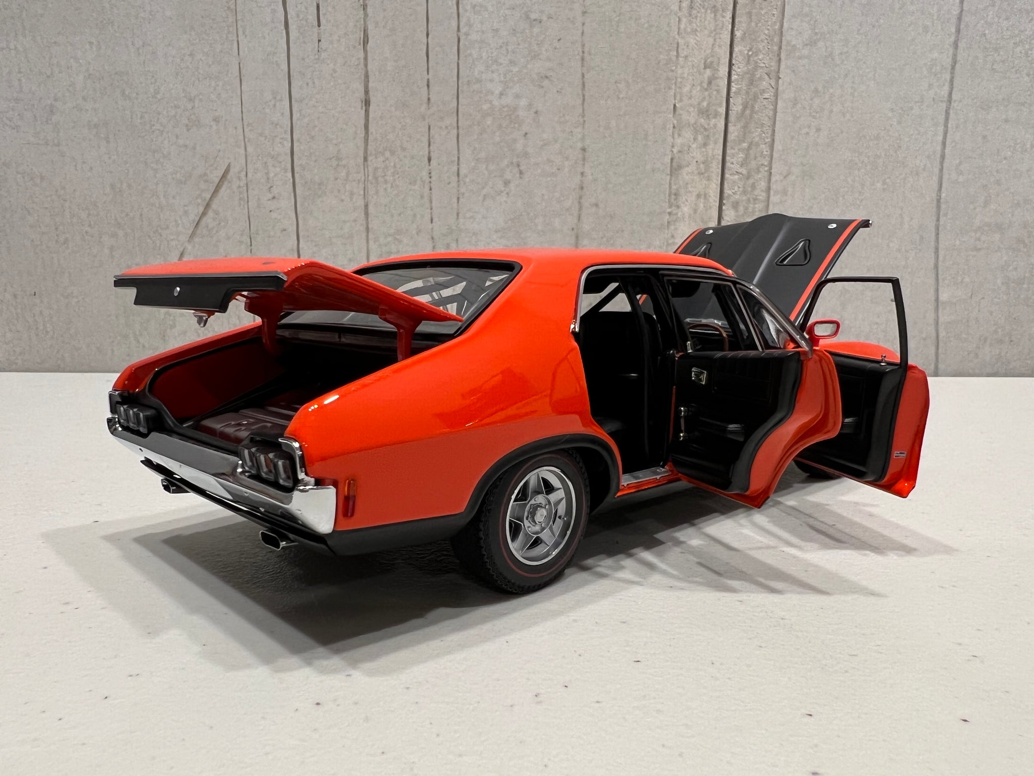 FORD XA FALCON PHASE IV GT-HO - 1:18 DIECAST MODEL