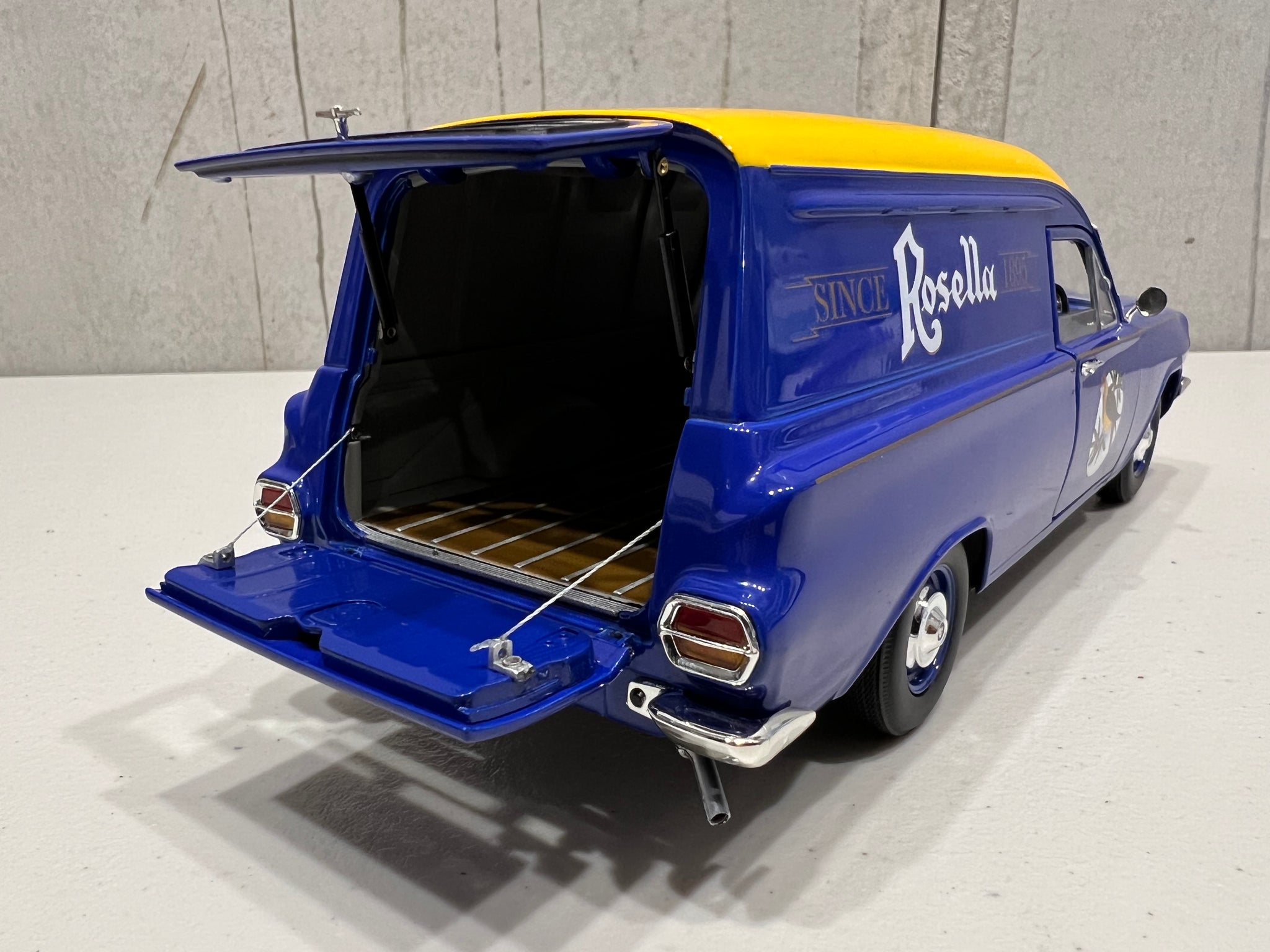 HOLDEN EH PANEL VAN - ROSELLA "TASTES OF AUSTRALIA COLLECTION" 1:18 DI