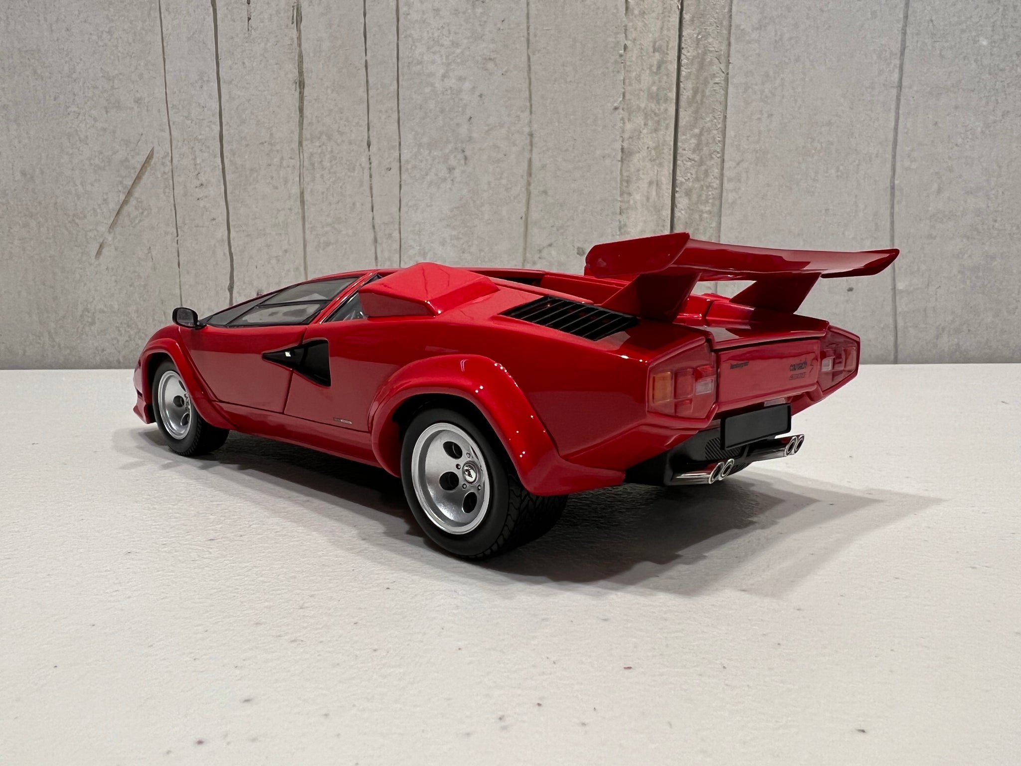 Lamborghini Countach LP500S - Red - Product specification as identical