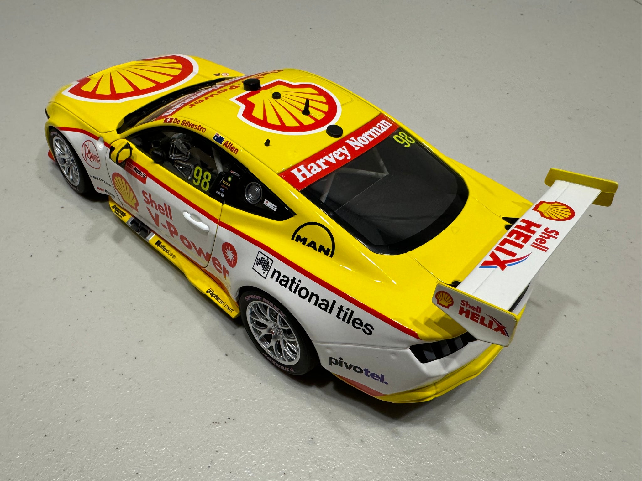 Simona De Silvestro - Kai Allen - Shell V-Power Racing Team #98 Ford M