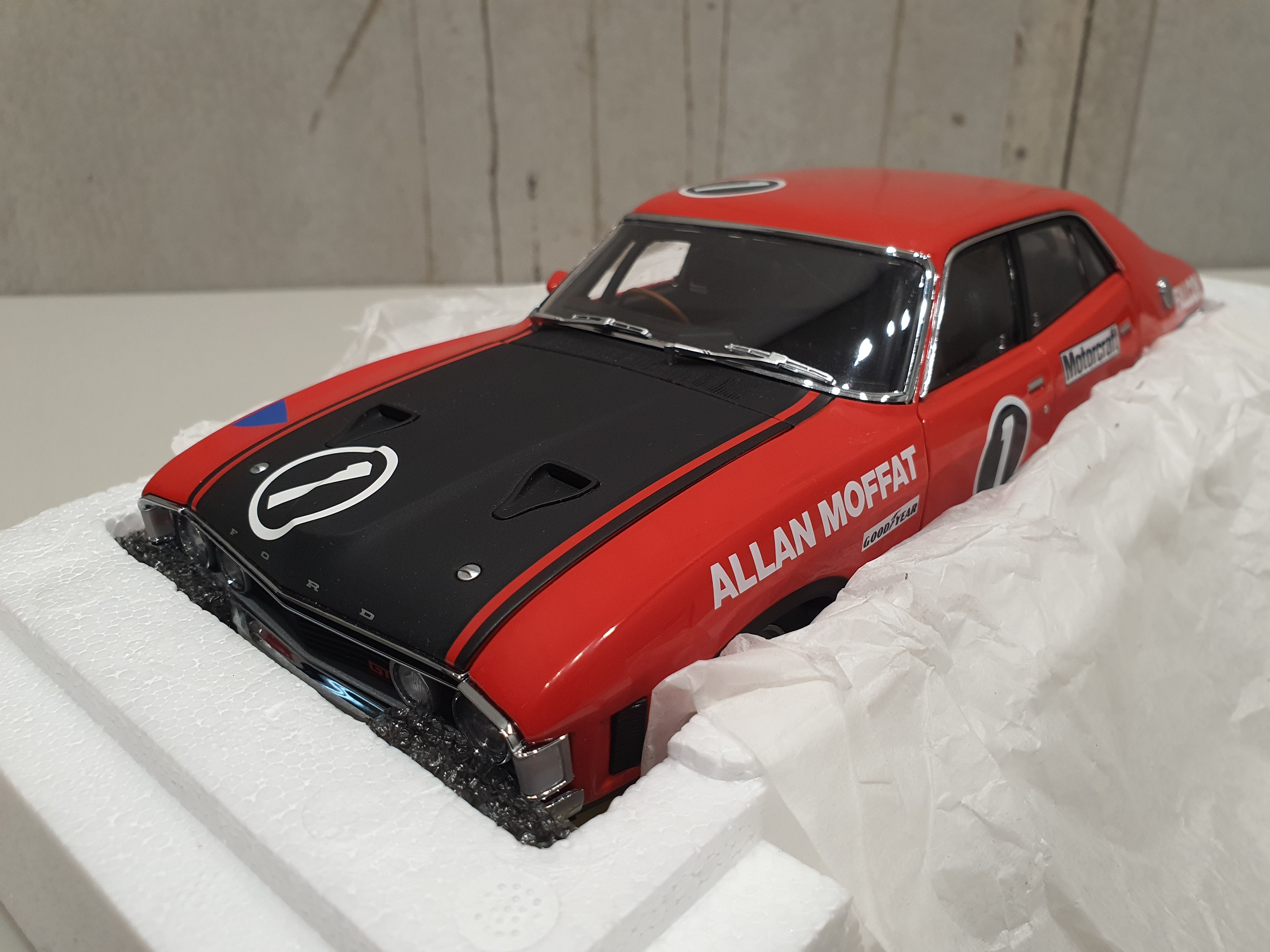 1972 FORD XA FALCON GT-HO PHASE IV RED REPPER 1:18 DIECAST MODEL ...
