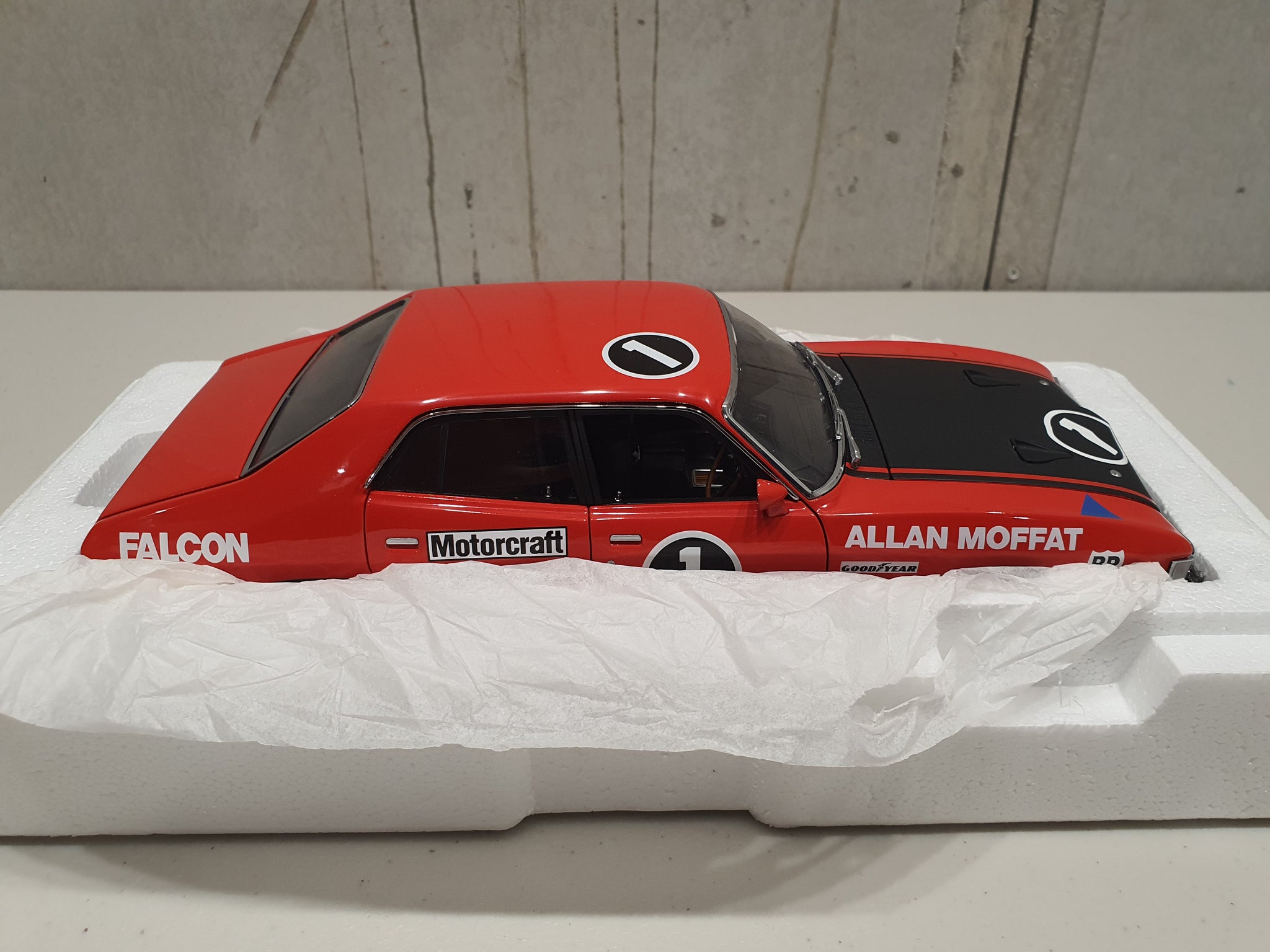 1972 FORD XA FALCON GT-HO PHASE IV RED REPPER 1:18 DIECAST MODEL ...