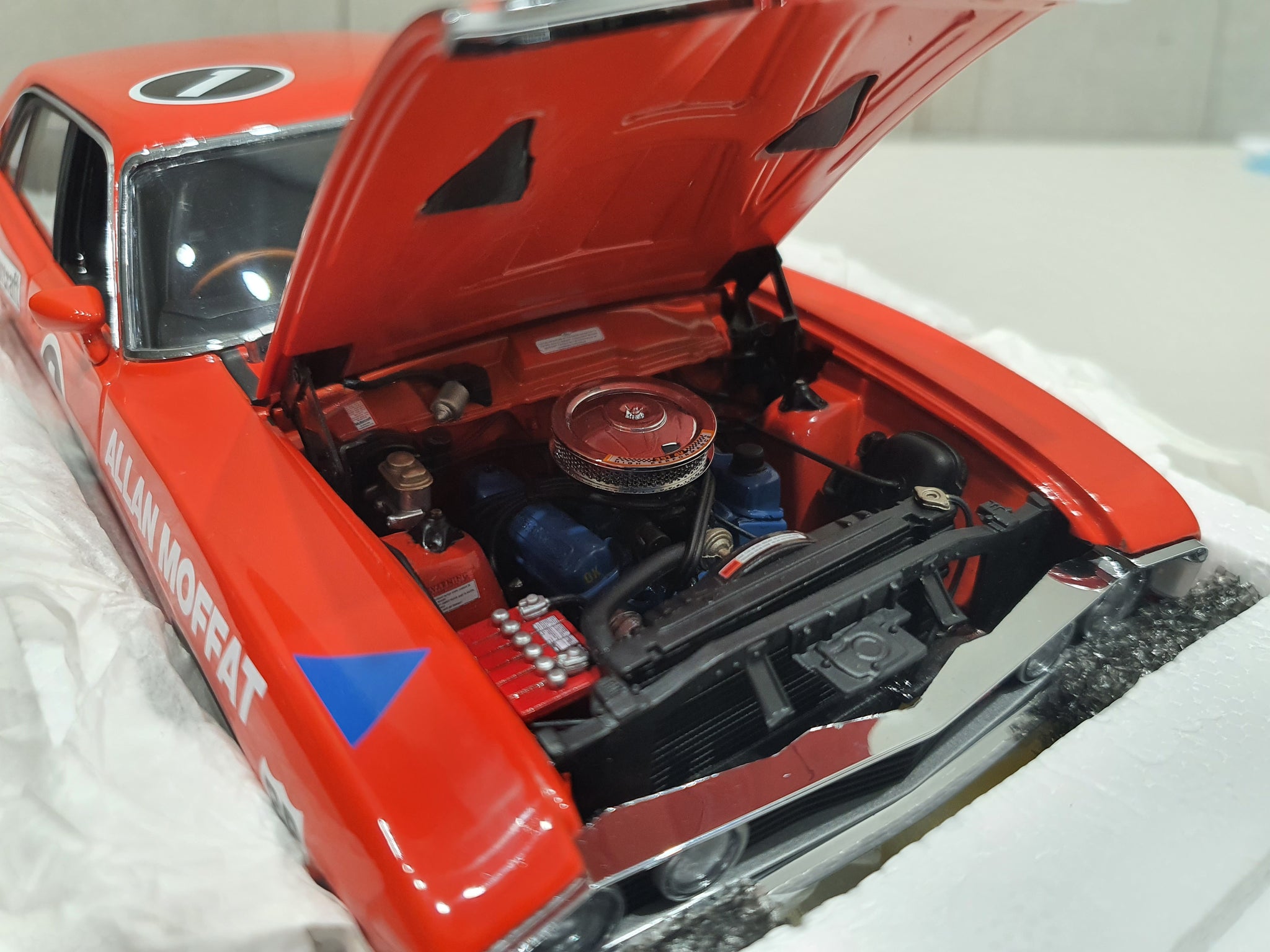 1972 FORD XA FALCON GT-HO PHASE IV RED REPPER 1:18 DIECAST MODEL ...