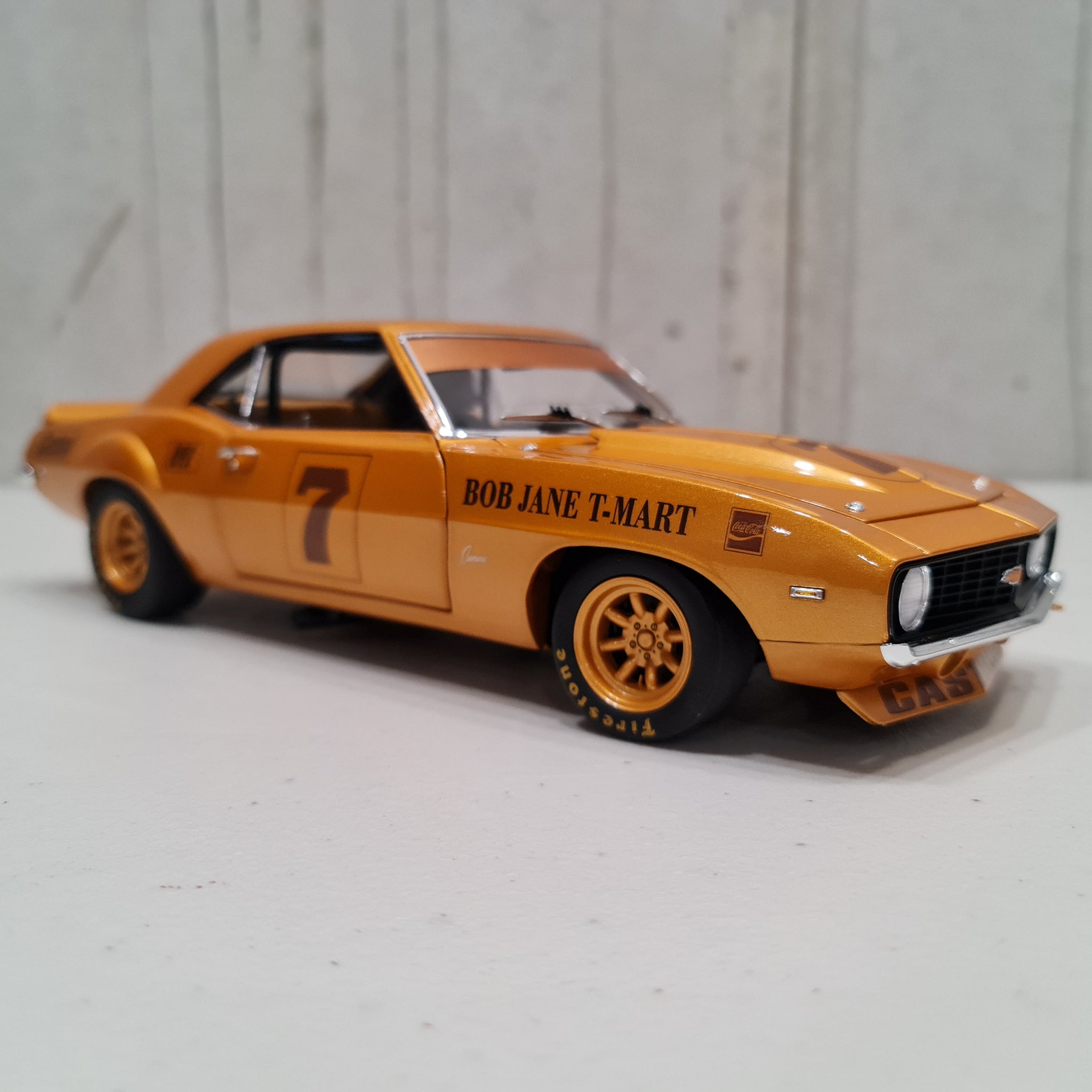 ZL-1 Camaro 1971 ATCC Winner 50th Anniversary GOLD livery - 1:18 Dieca