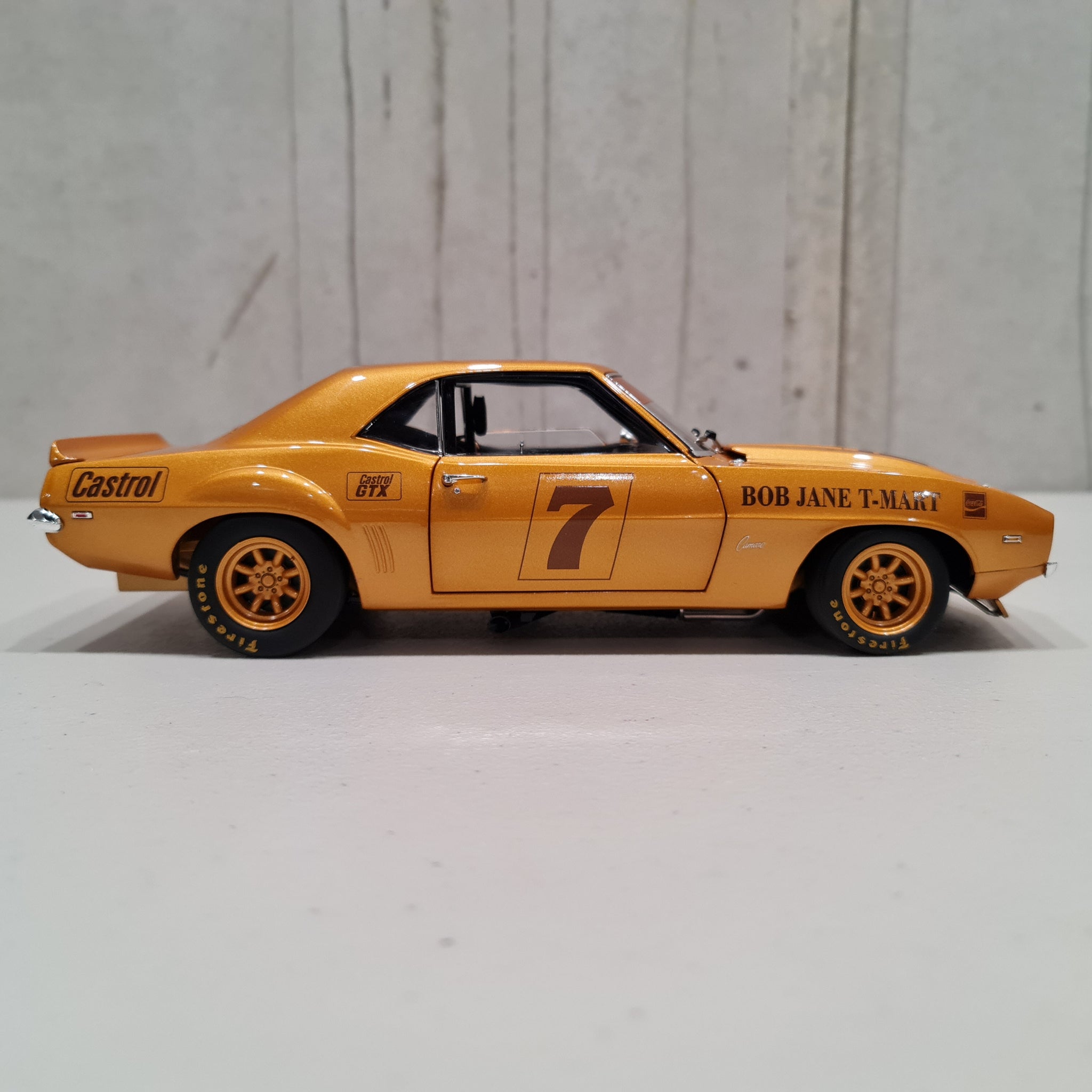 ZL-1 Camaro 1971 ATCC Winner 50th Anniversary GOLD livery - 1:18 Dieca