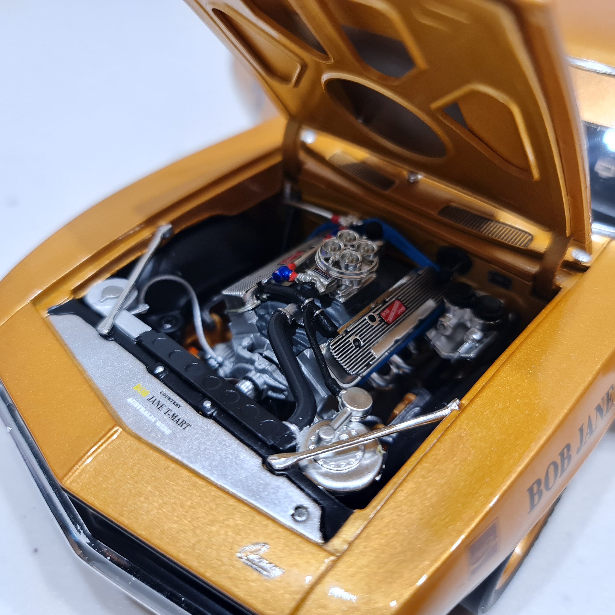 ZL-1 Camaro 1971 ATCC Winner 50th Anniversary GOLD livery - 1:18 Dieca
