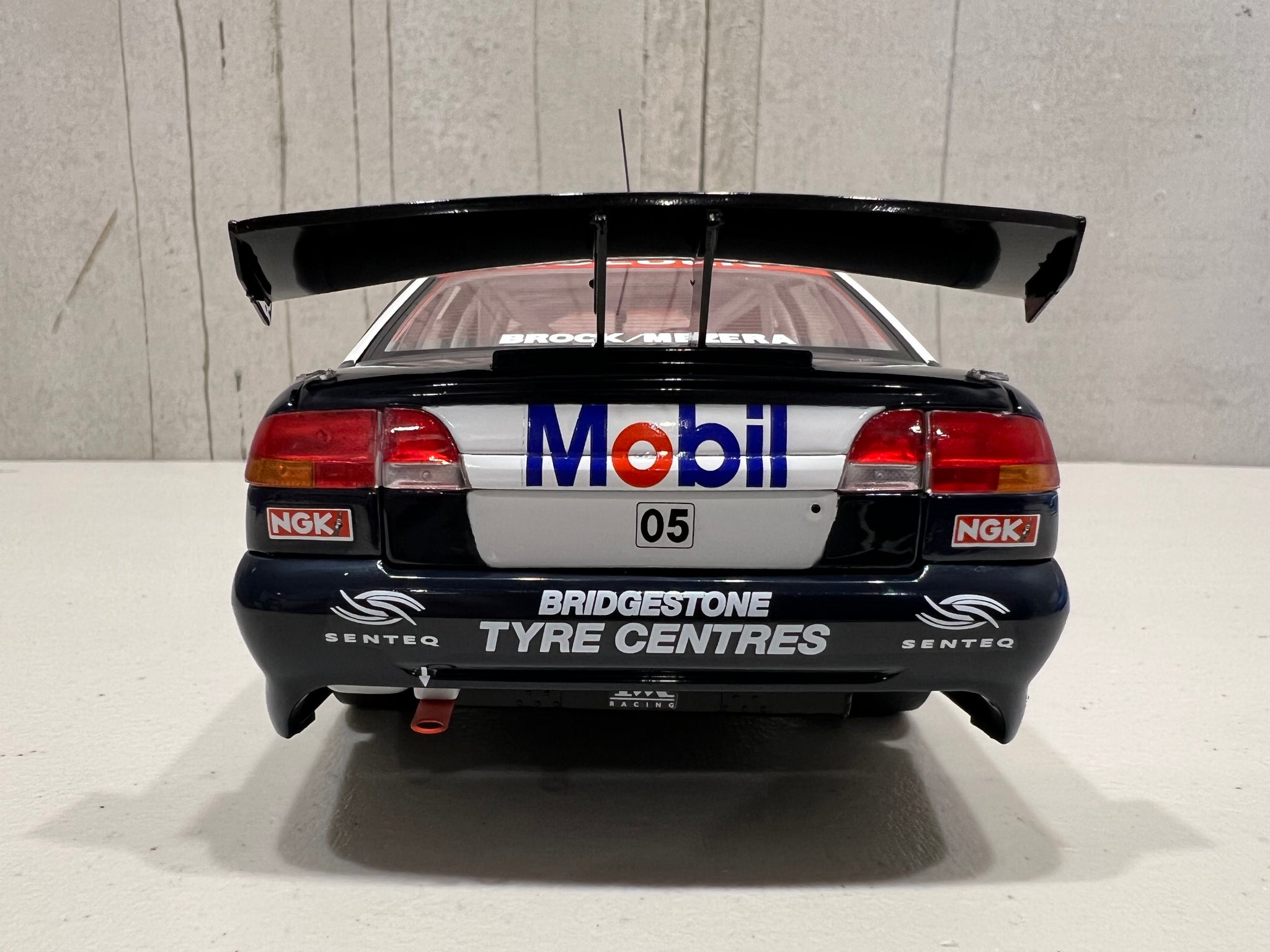 HOLDEN VR COMMODORE 1996 BATHURST 1:18 DIECAST MODEL
