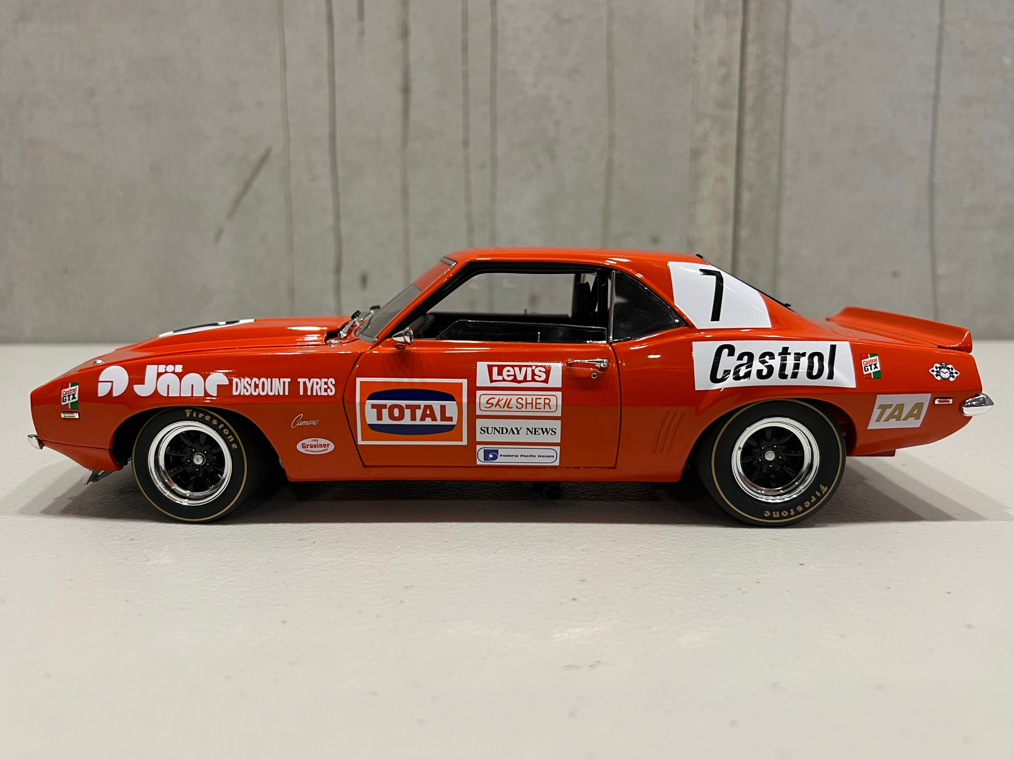 Chevrolet Camaro 1972 ATCC Round 1 Symmons Plains 2nd Place Car 1:18 D